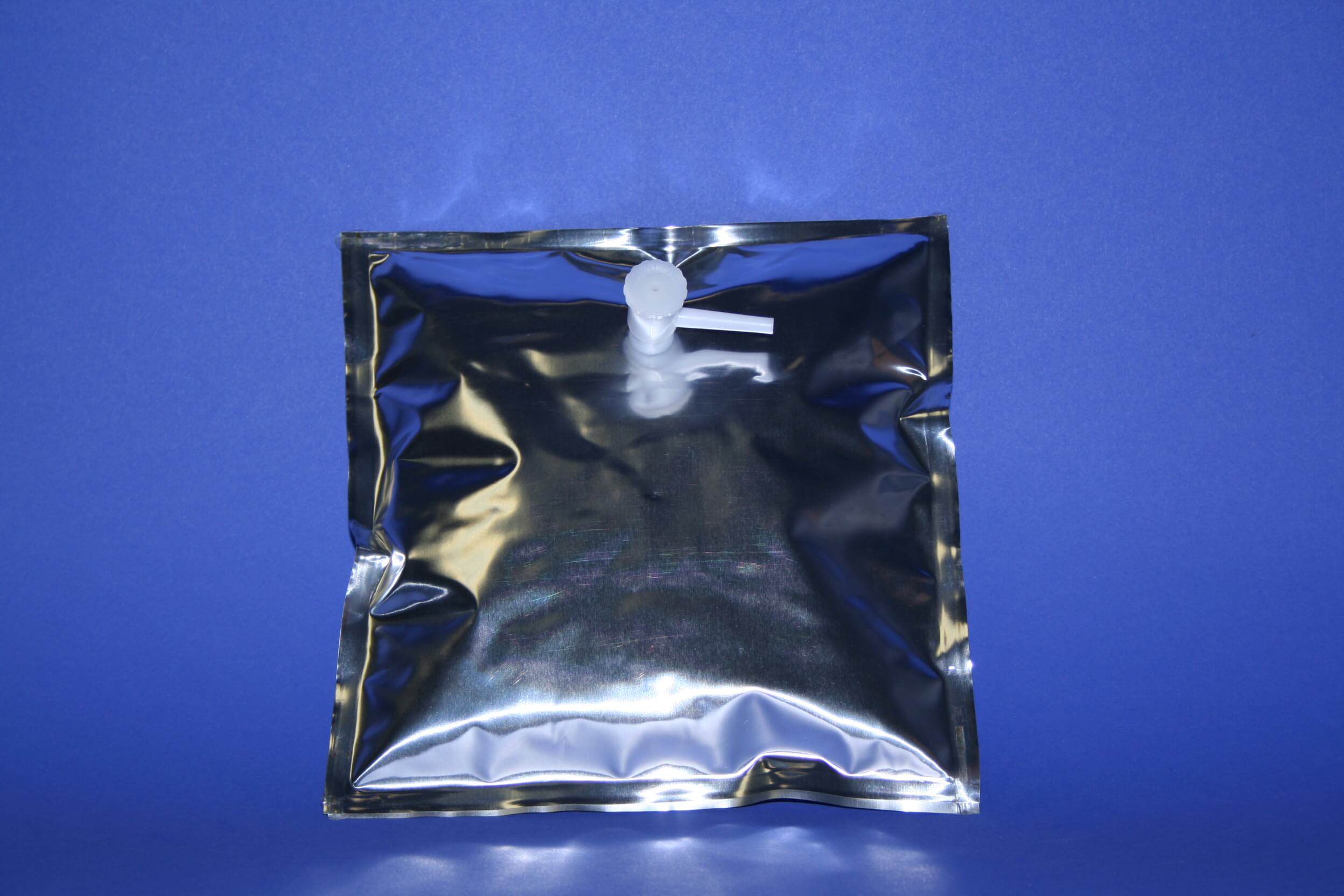 Multi-Layer Foil Bags with Single Polypropylene Fitting | Samplebags.eu ...